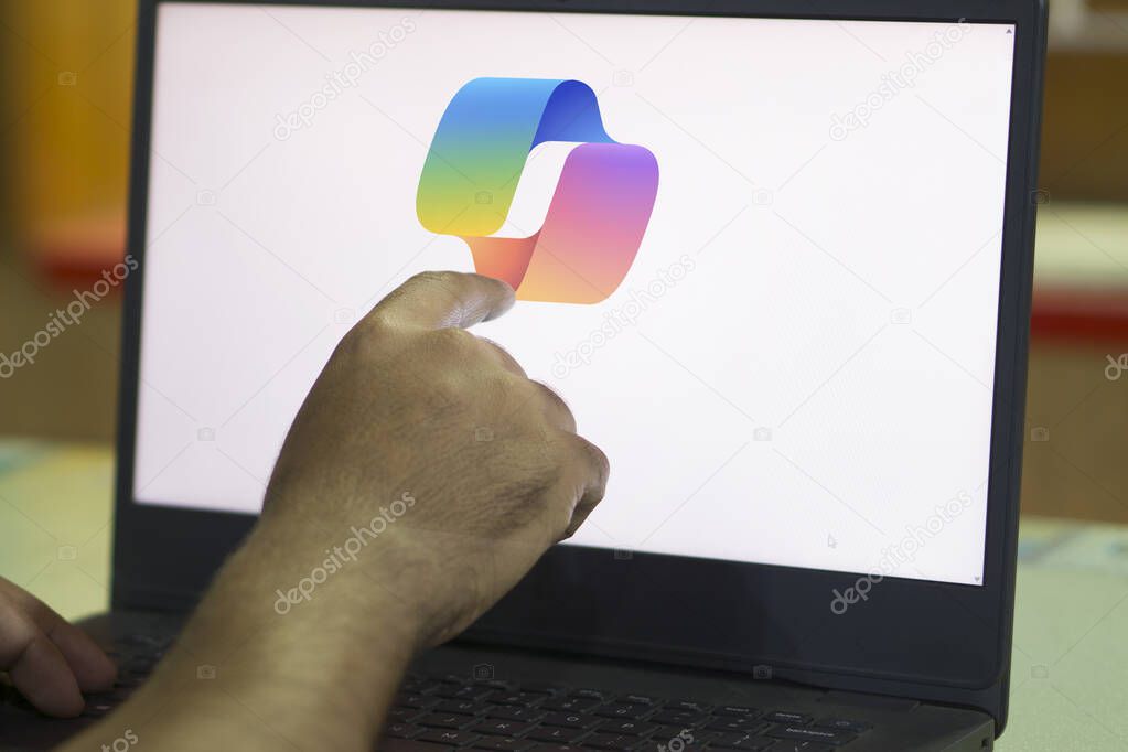 Logo Microsoft Copilot Laptop Dhaka Bangladesh Febbraio 2024 — Foto ... Logo Microsoft Copilot Laptop Dhaka Bangladesh Febbraio 2024 — Foto ...