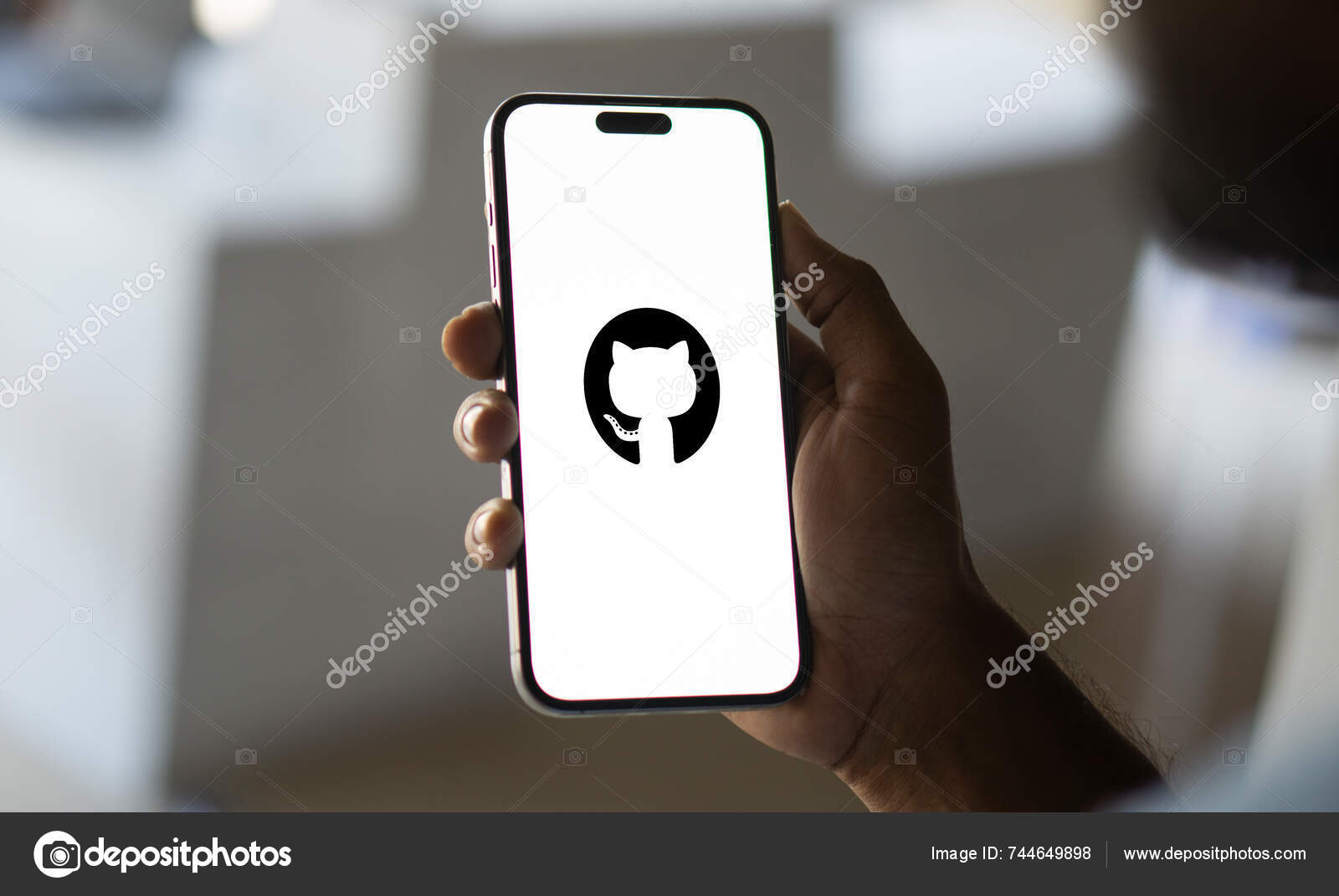 Github Logo Displayed Smartphone Dhaka Bangladesh Sep 2024 — Stock Editorial Photo © MamunSheikh ...