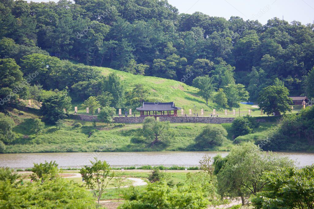 Ciudad de Gongju, Corea del Sur - 27 de mayo de 2021: La histórica Fortaleza de la Montaña Gong ...