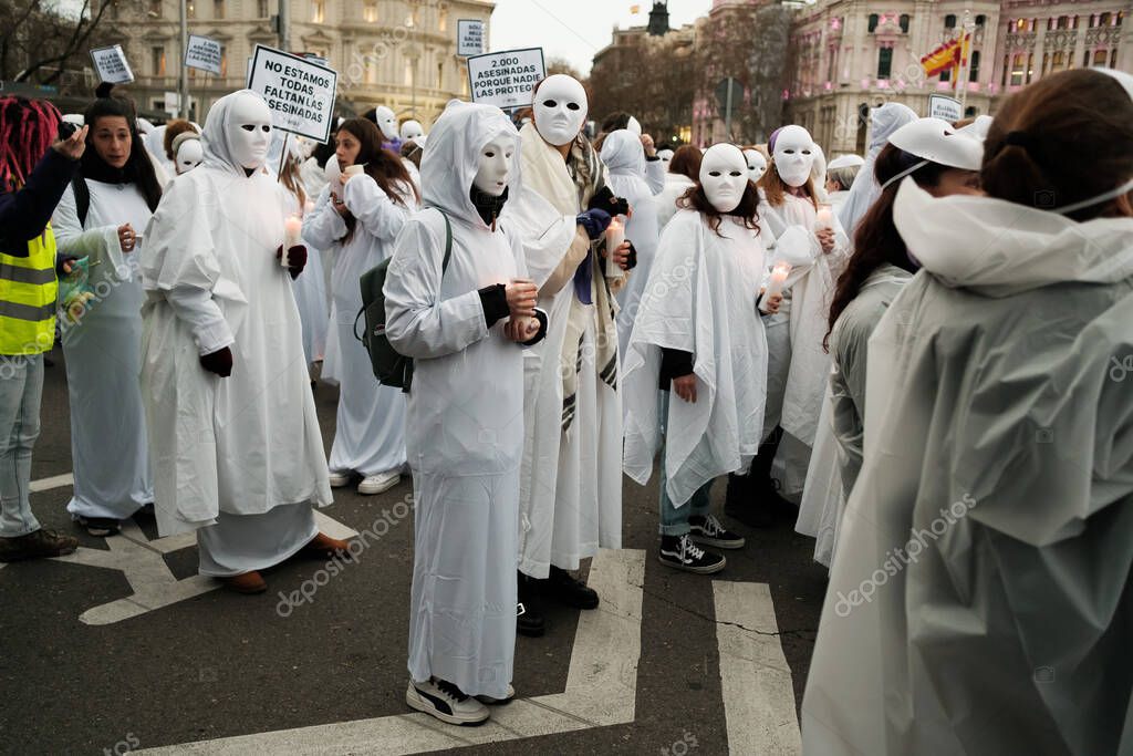 Varias mujeres protestan durante la manifestación del 8M en el Día ...