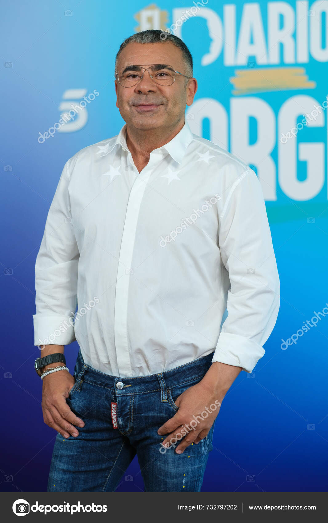 Jorge Javier Vázquez Posa Durante Presentación Del Programa Televisión ...