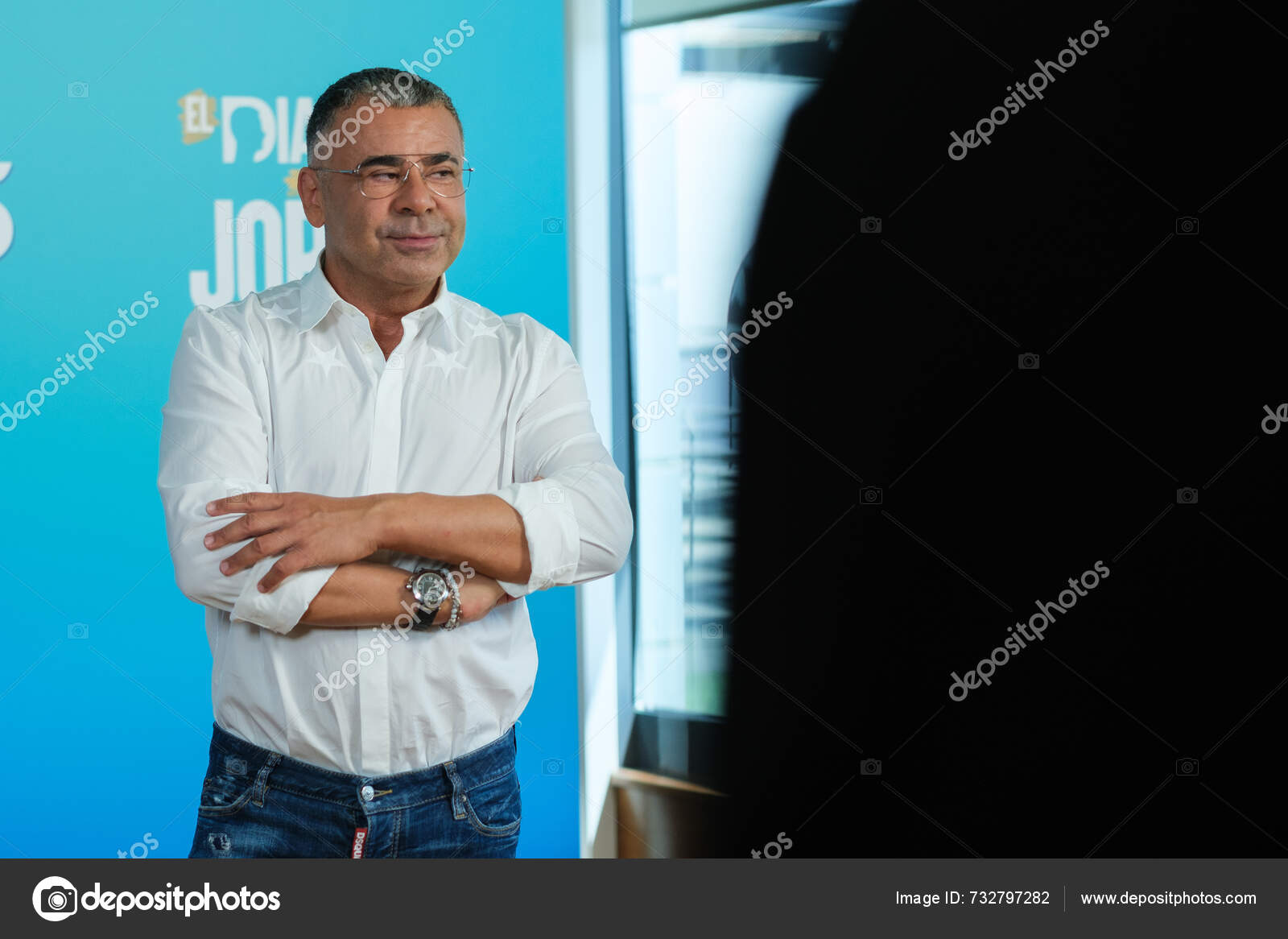 Jorge Javier Vázquez Posa Durante Presentación Del Programa Televisión ...