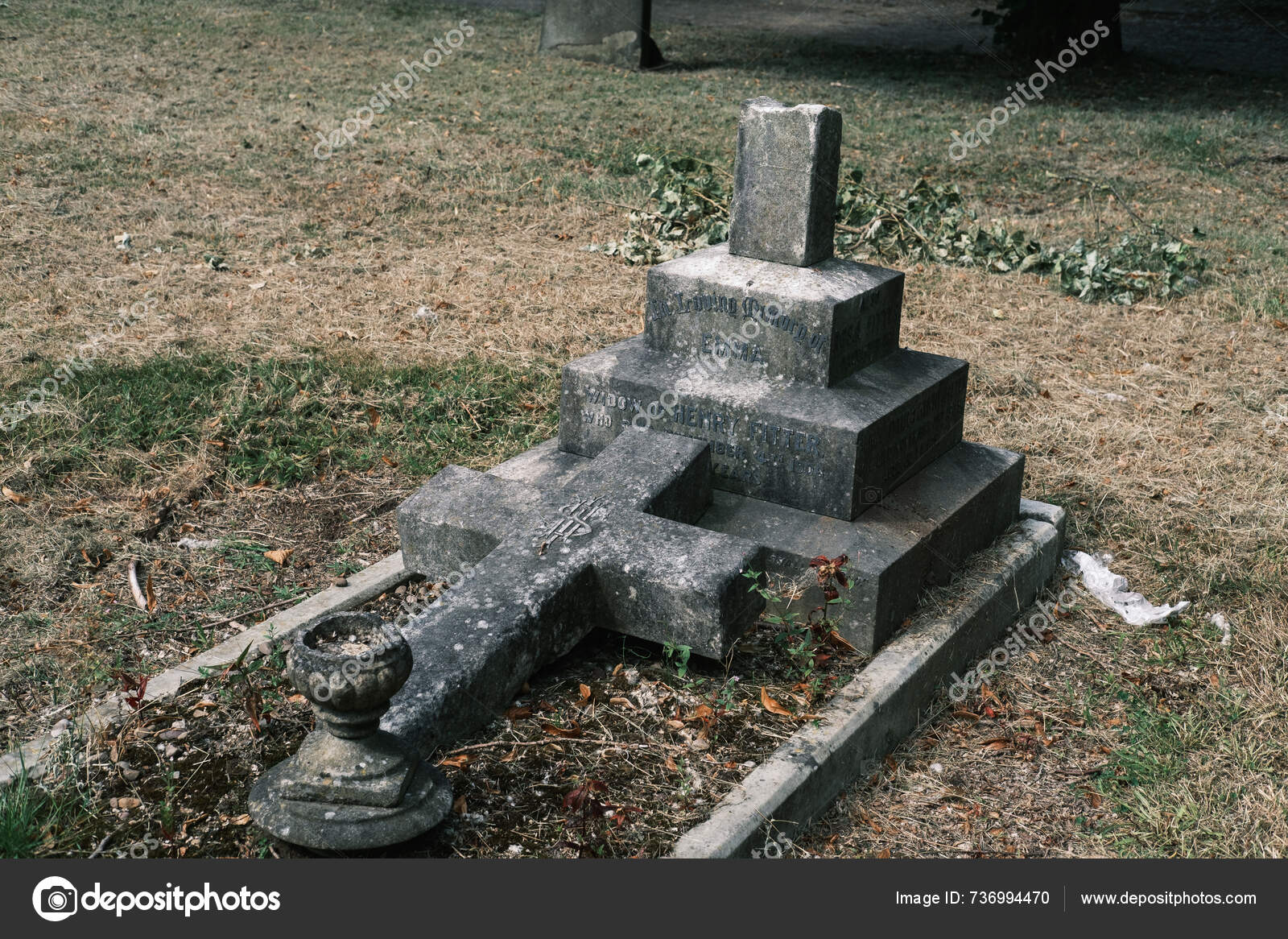 View Brookfields Cemetery Cemetery Dating Back 1847 Birmingham August ...