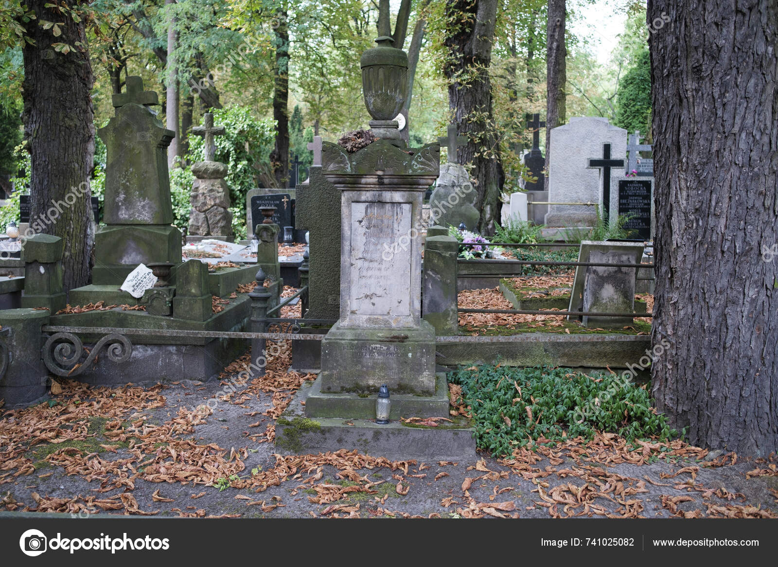 View Powazki Cemetery Warsaw Founded 1790 Most Famous Cemetery Poland ...