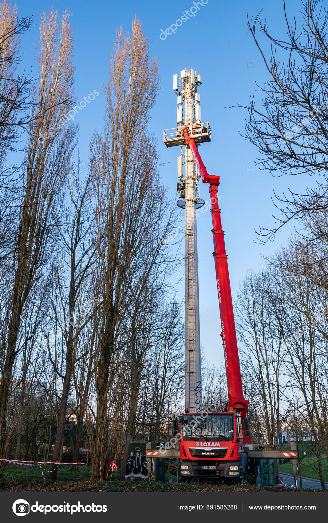 Deployment Network Installation Antennas Mobile Telephony Mast Using ...