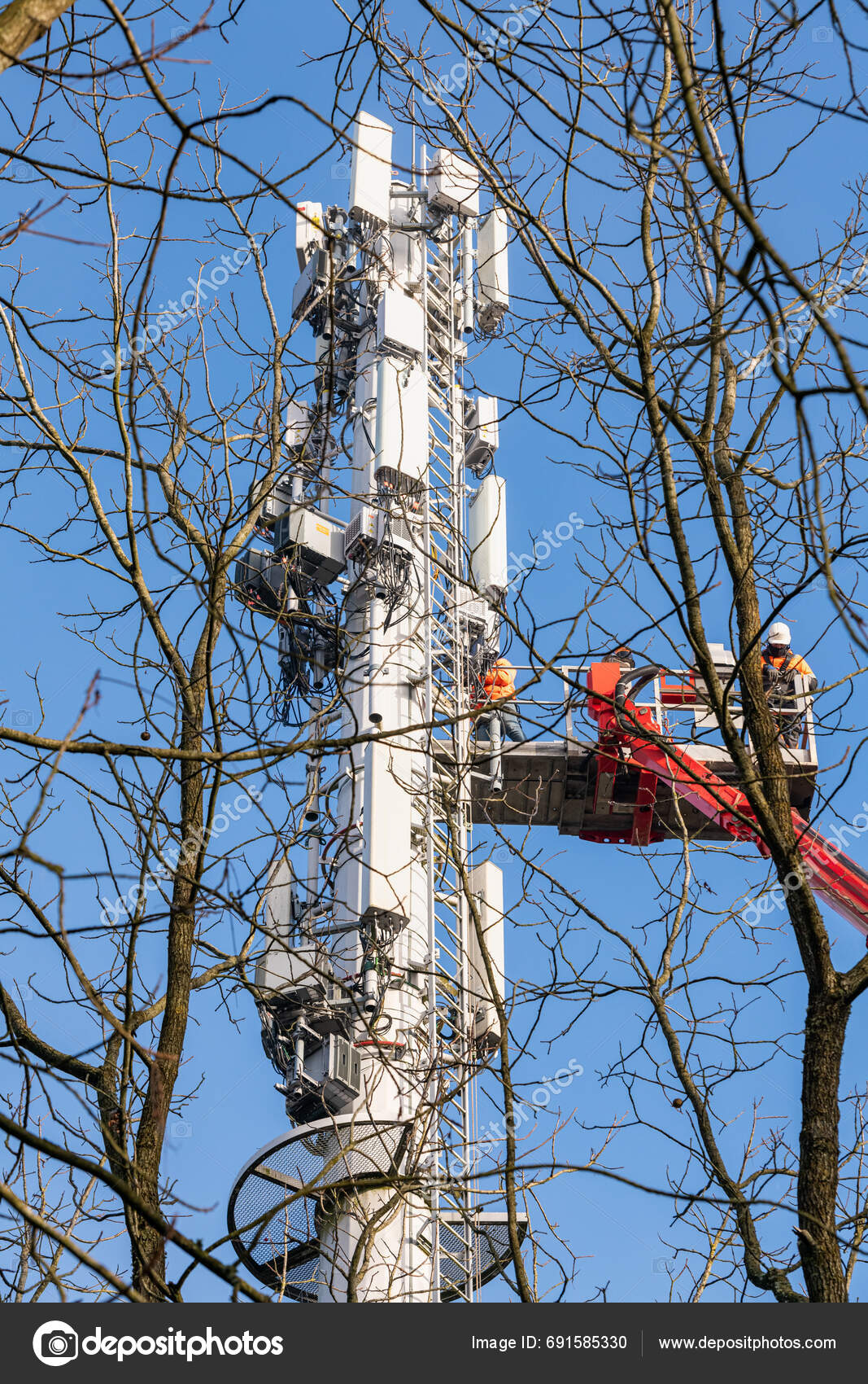 Deployment Network Installation Antennas Mobile Telephony Mast Using ...