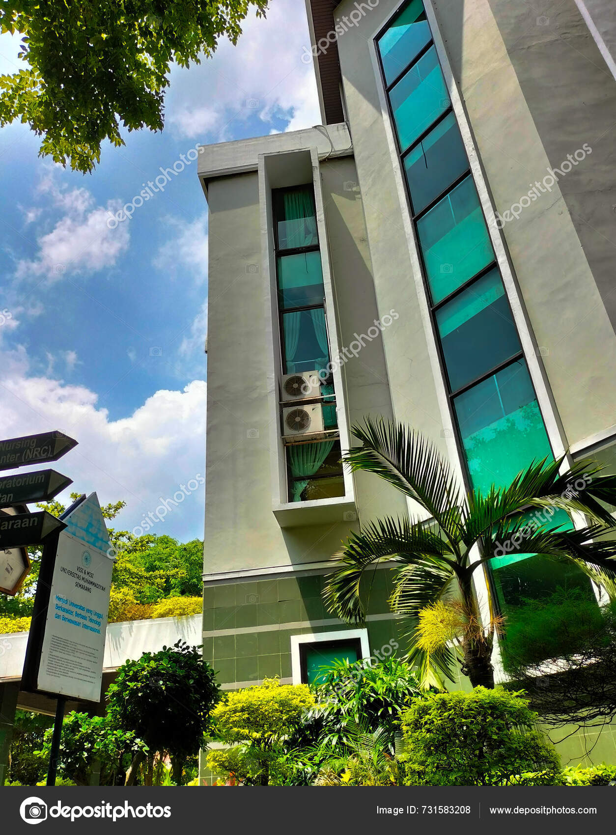 Rectorate Building Muhammadiyah University Semarang Side View — Stock ...