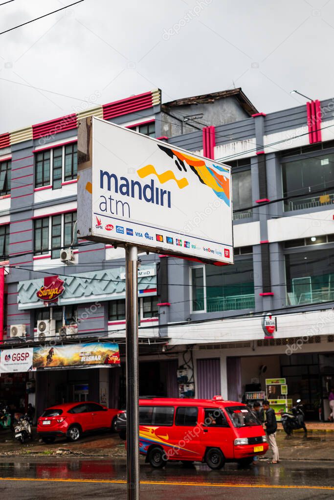 Indonesia Junio 2024 Banco Mandiri Valla Publicitaria Bank Mandiri Uno ...