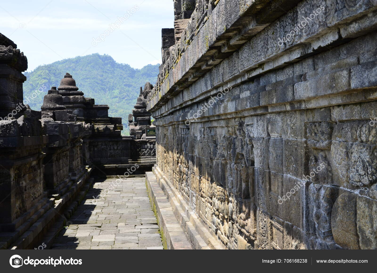 Ancient Temple City Angkor Wat — Stock Photo © M0ntym0negr0s #706168238
