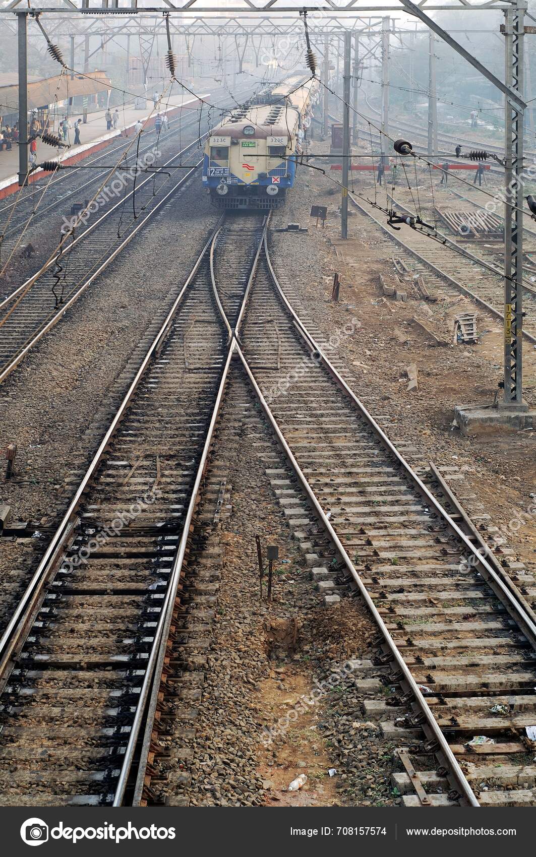 Train Track Daytime India — Stock Editorial Photo © xyz fotos #708157574
