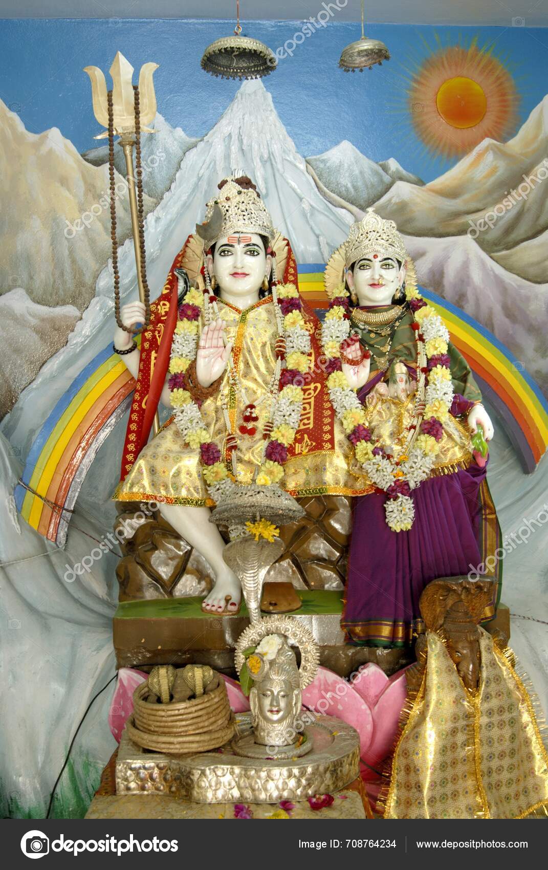 Indian God Lord Shiva Parvati Ganesh Statue Geeta Bhavan Adorn — Stock ...