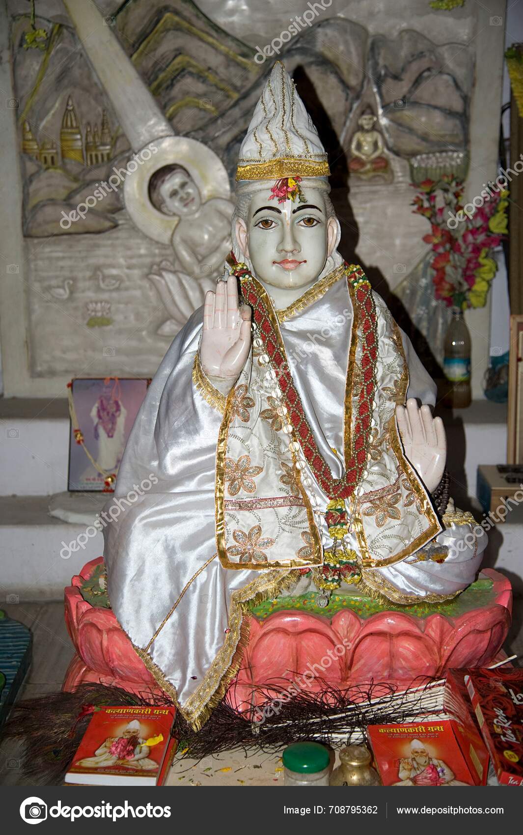 Kabir Das Statue Kabir Math Lahartara Varanasi Uttar Pradesh Asia ...