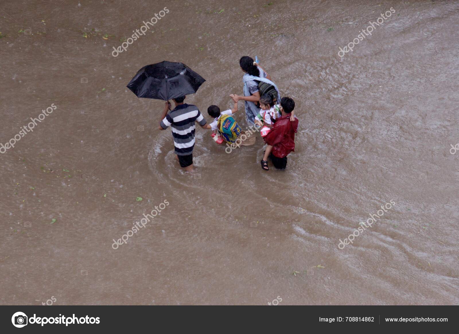 Showing Children Parent Walking Flooded Water Monsoon World Record Rain ...