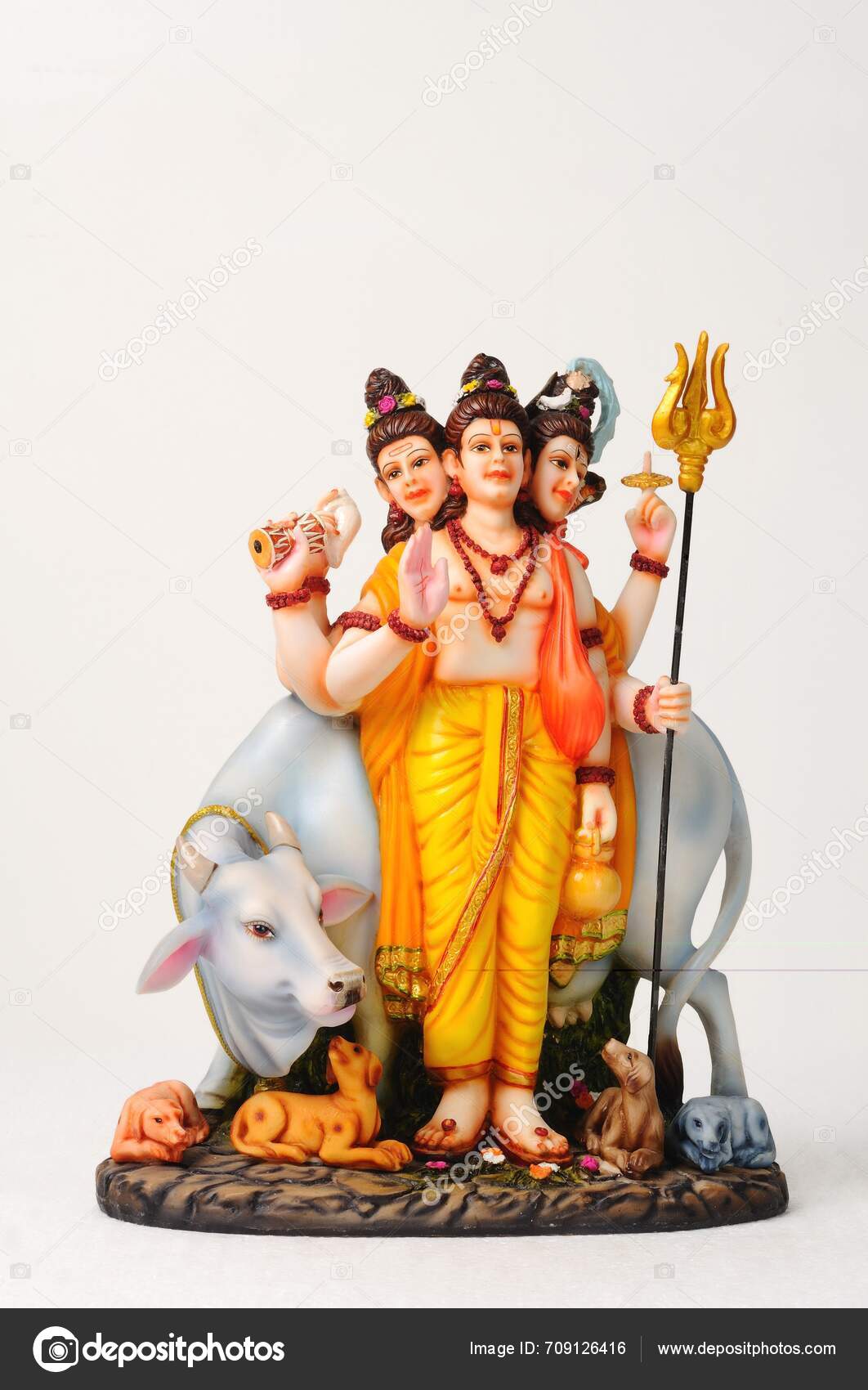 Clay Statue Three Face God Shri Gurudev Datta Cow Dogs — Stock ...