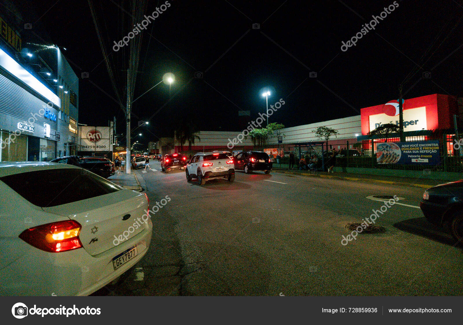 Suzano Sao Paulo Brasil Junio 2024 Uno Los Puntos Más — Foto editorial ...