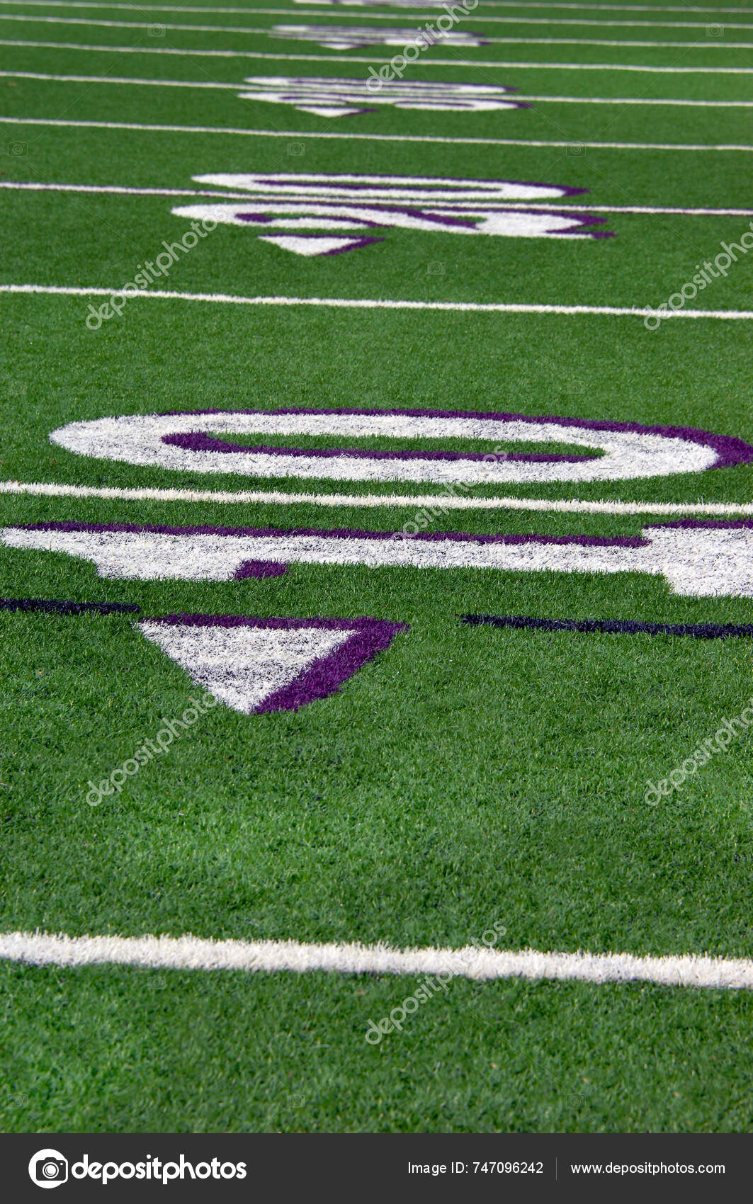 Lines Mark Yards Green Turf High School Football Field Numbers — Stock ...