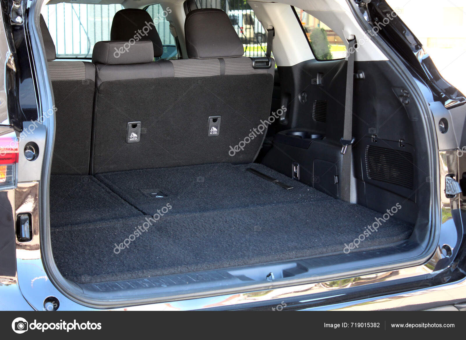 Modern Wagon Car Open Trunk Car Boot Open Clean Open — Stock Photo ...