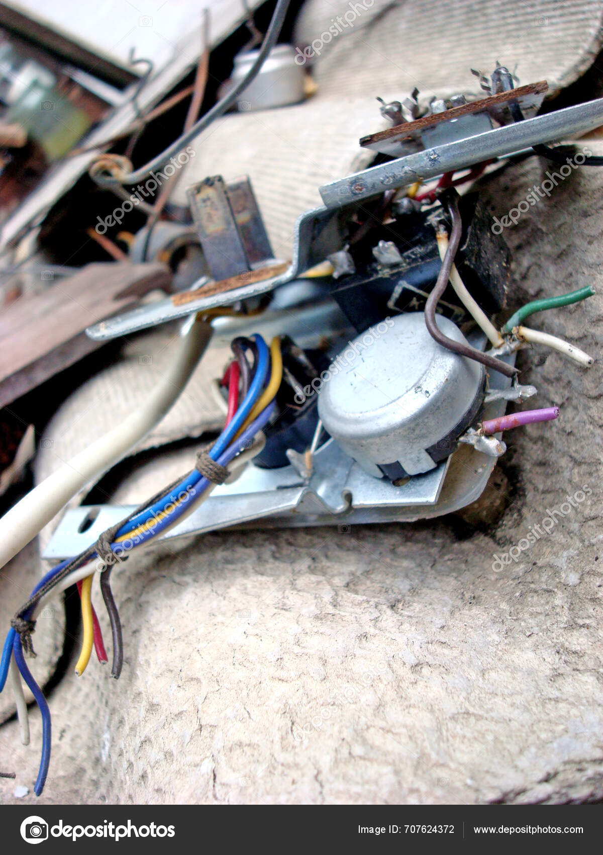 Metal Parts Technical Design Wires Board Connector Insulation Computer ...