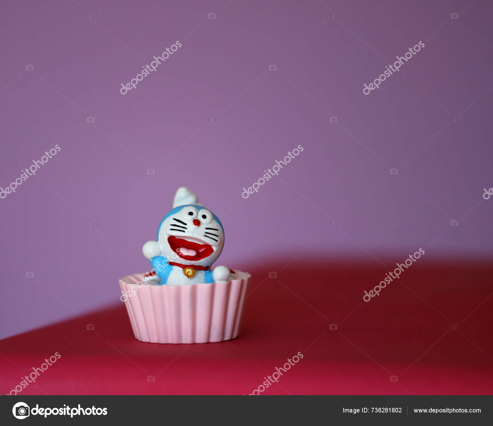 Doraemon Japanese Blue Robot Cat Cartoon Plain Background Copy Space ...