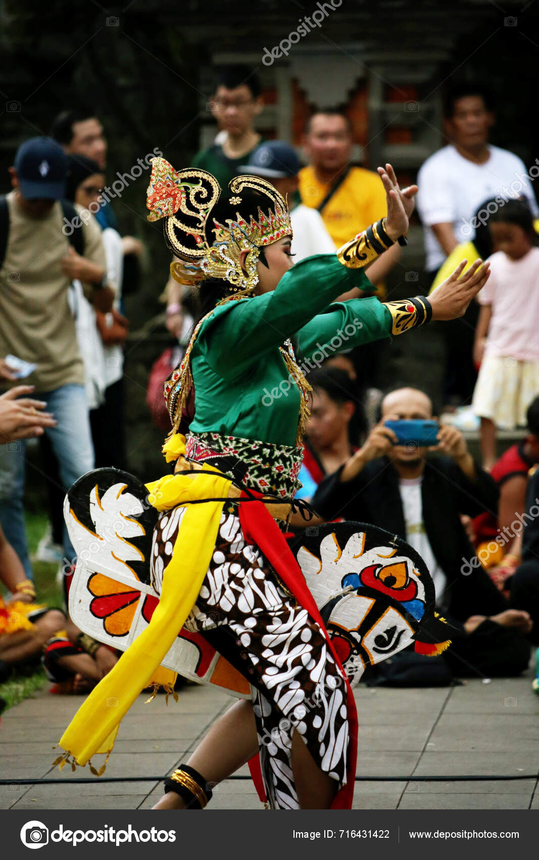 Yakarta Indonesia Abril 2024 Arte Popular Reyog Ponorogo Tmii Yakarta — Foto editorial de stock ...