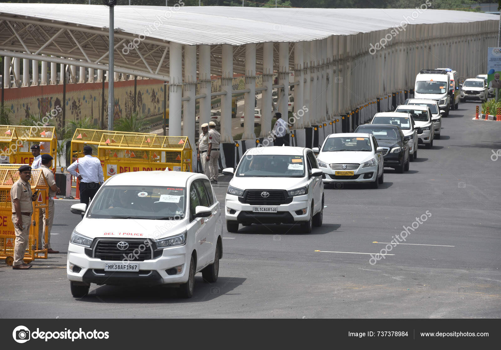 New Delhi India August Delhi Police Traffic Police Conduct Carcade