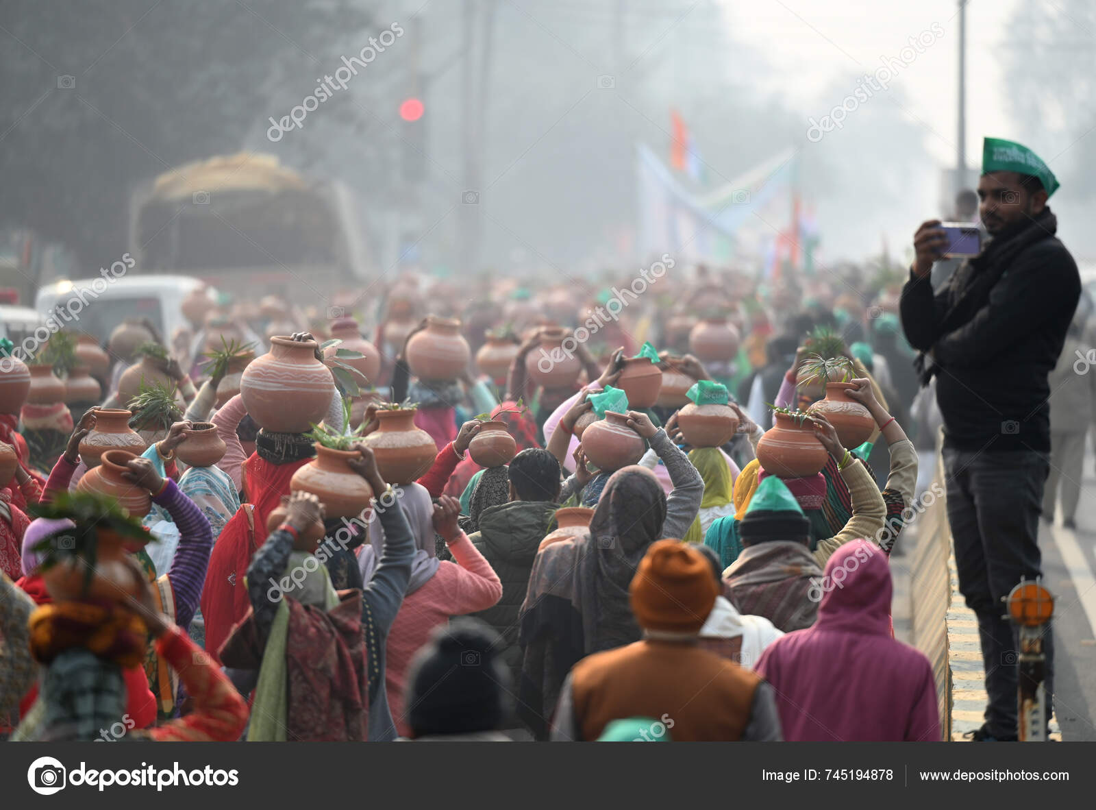 Noida India January 2024 Hundreds Farmers Seen Matka Phod March — Stock ...