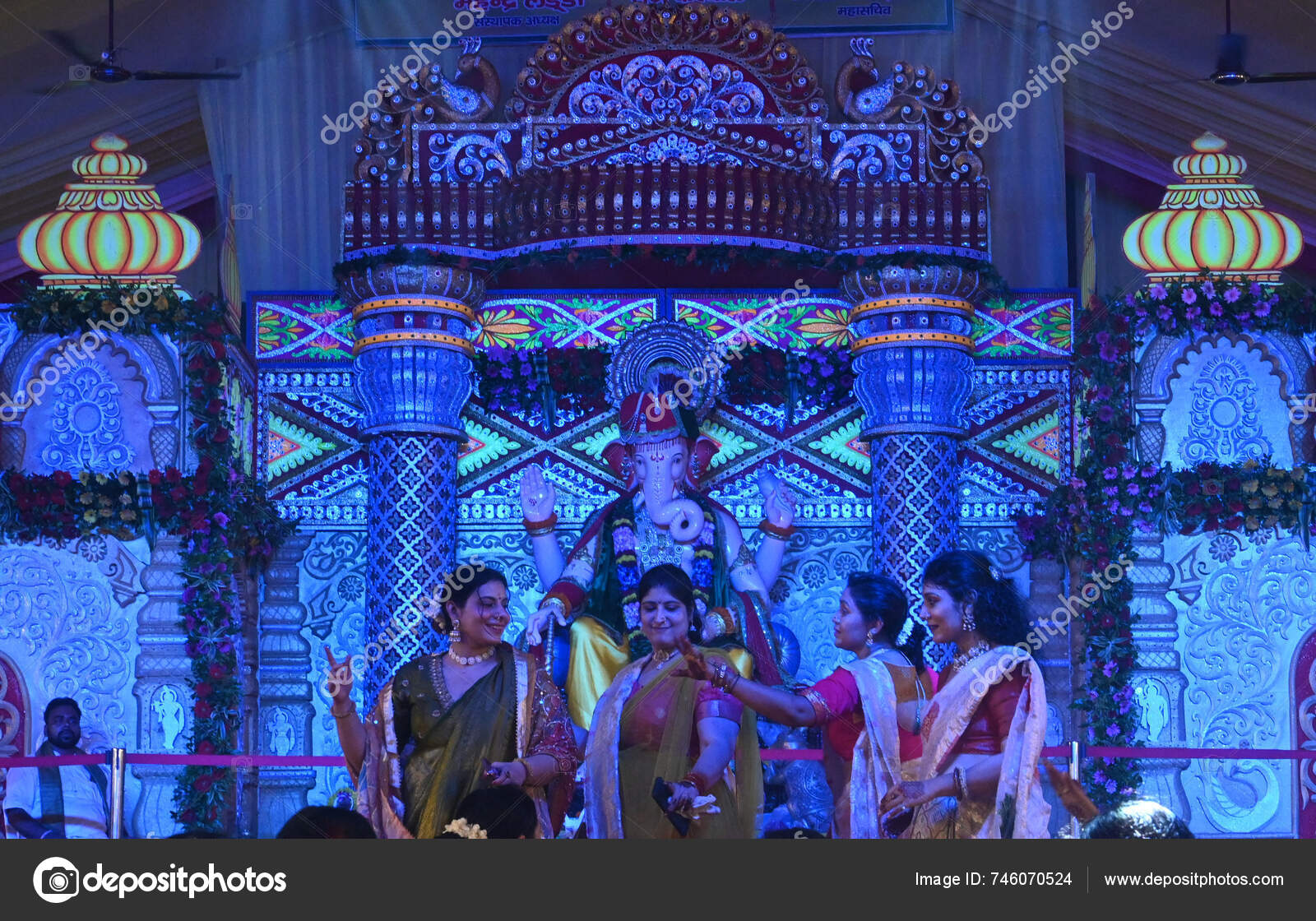 New Delhi India September 2024 Devotees Participate Shobha Kalash ...