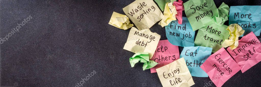 Objetivos de año nuevo o resoluciones sobre pegatinas de papel de ...