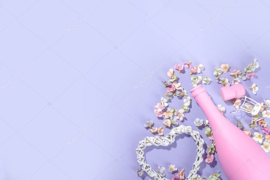 Lindo fondo de San Valentín de color alto, con botella de champán de ...