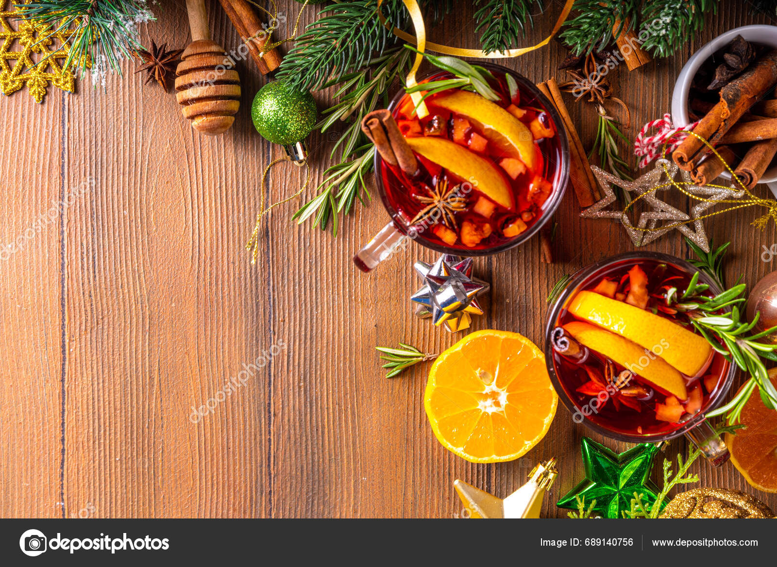 Traditional Christmas Aromatic Mulled Wine Cocktail Red Wine Grog Tea ...