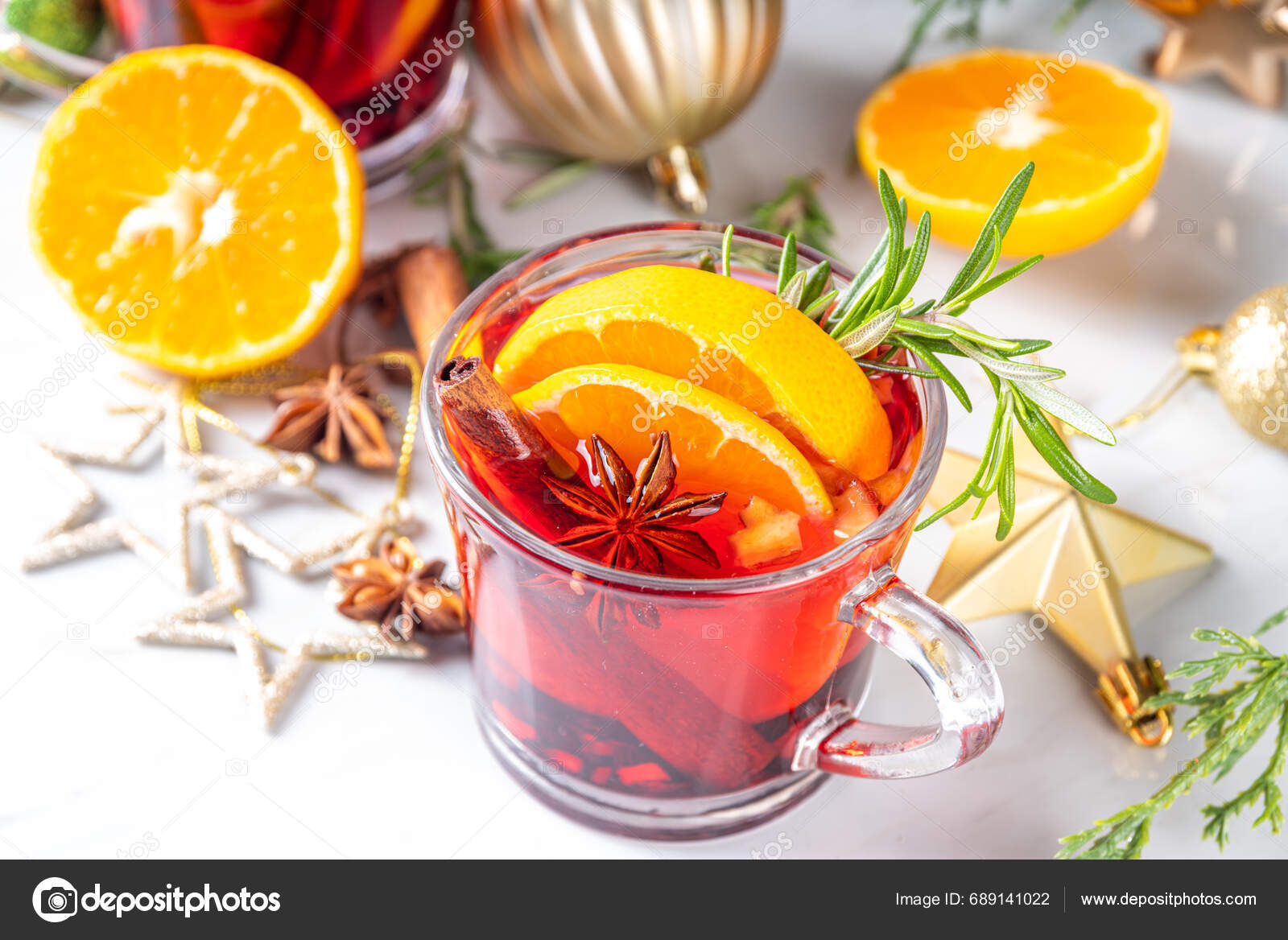 Traditional Christmas Aromatic Mulled Wine Cocktail Red Wine Grog Tea ...