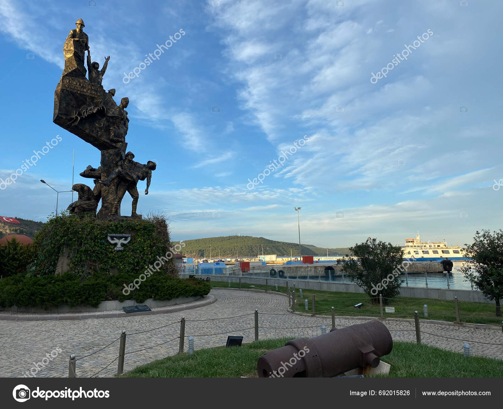 Eceabat Canakkale Turkey Nov 2023 Monument Soldiers Great Patriotic War ...