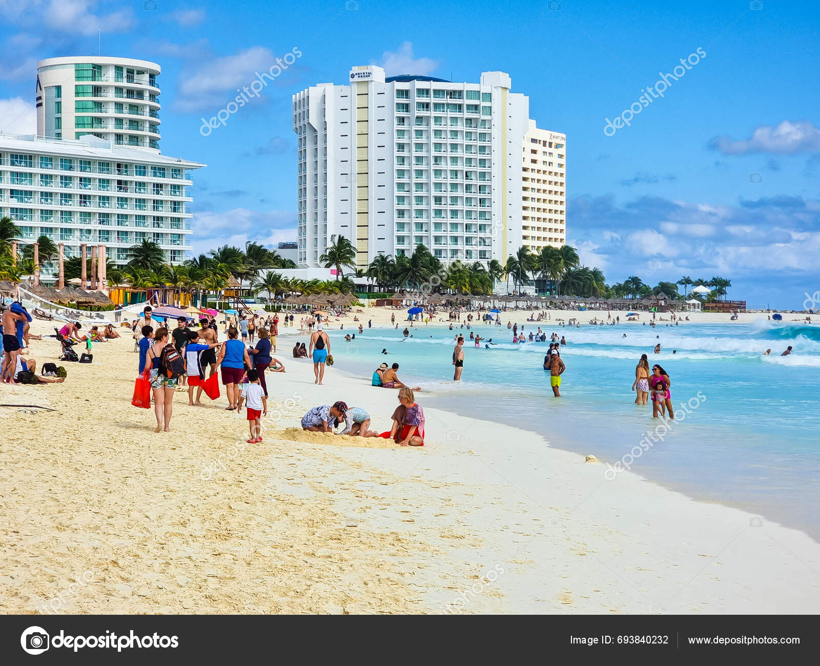 Mexico Cancun December 2023 Congo Bongo Beach – Stock Editorial Photo ...