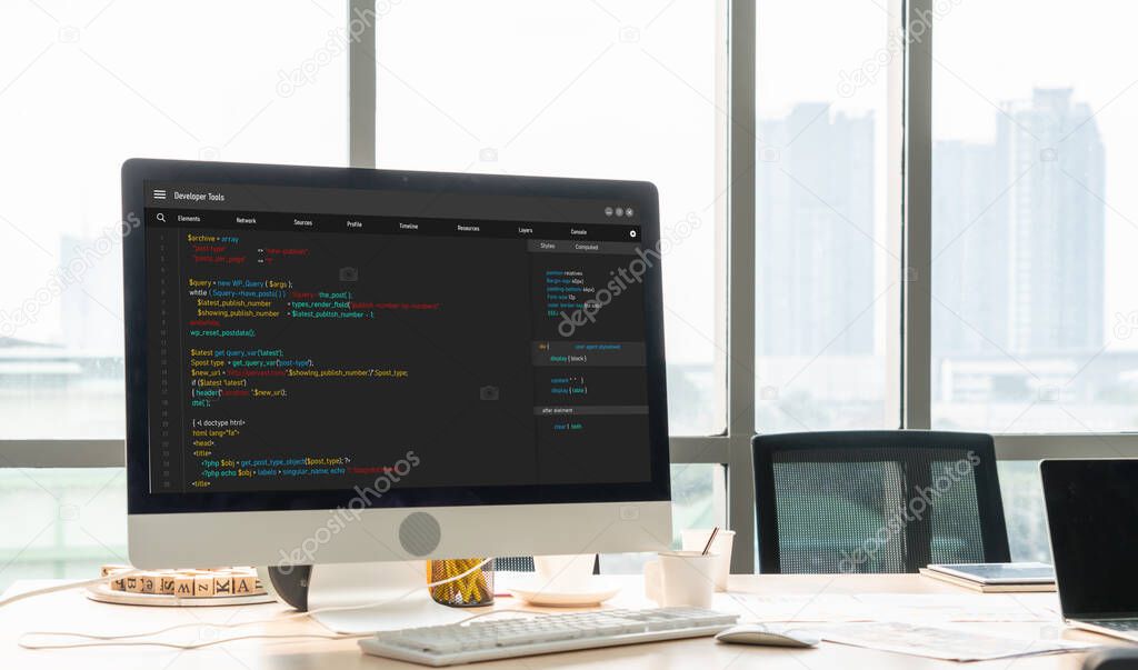Programación de desarrollo de software en la pantalla del ordenador ...